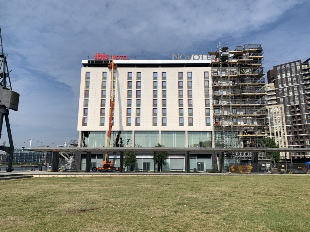 IBIS EXCEL EAST Scaffold and Cherry Picker - Domus Facades
